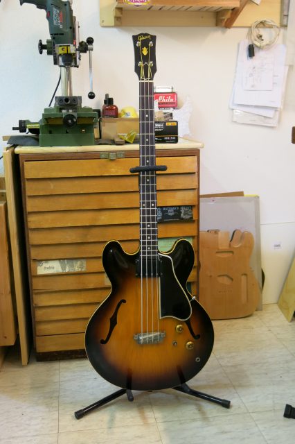 Gibson EB2 1959 - Guitare-Lausanne